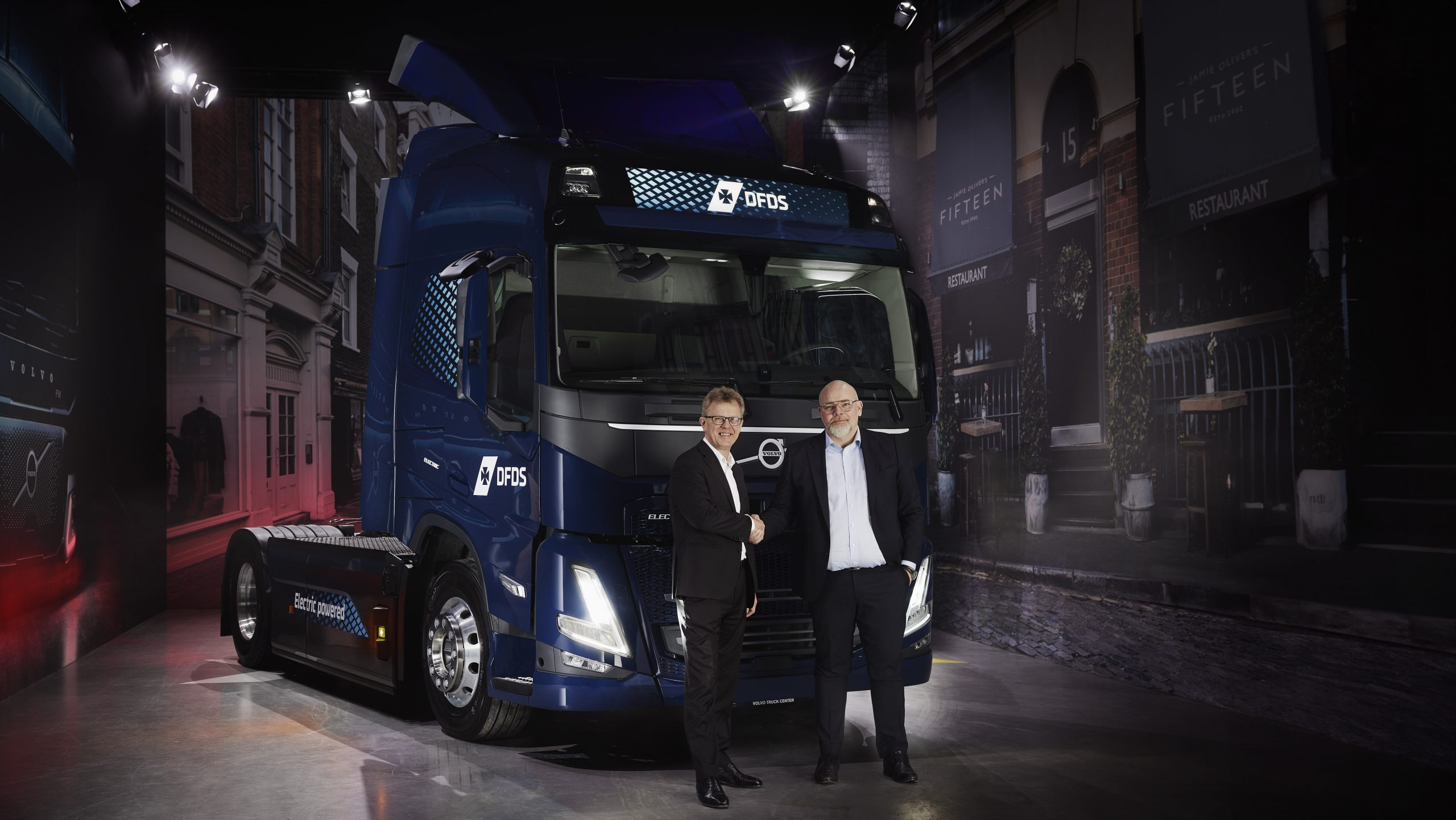 Volvo Trucks get 100 electric order from DFDS | Electric Van & Truck